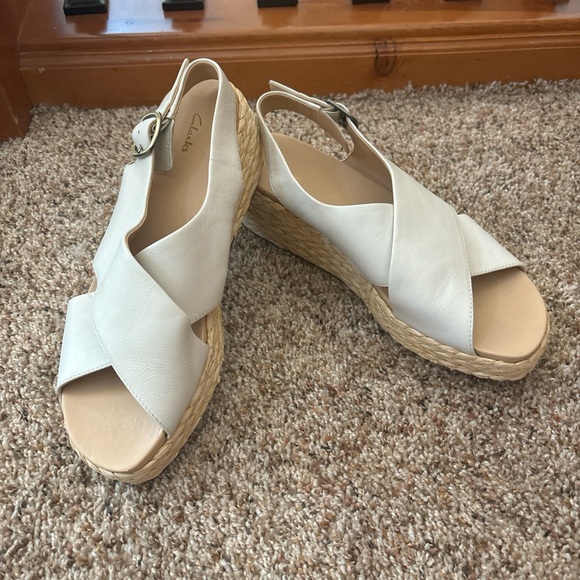 Clarks | Shoes | Clarks White And Cream Leather Sandals With Adjustable ...